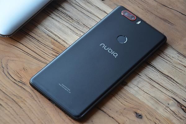 都是骁龙835旗舰，2499元对决:小米6和nubia Z17该如何选 旗舰手机应该怎么选?这是个比较麻烦的_易坊