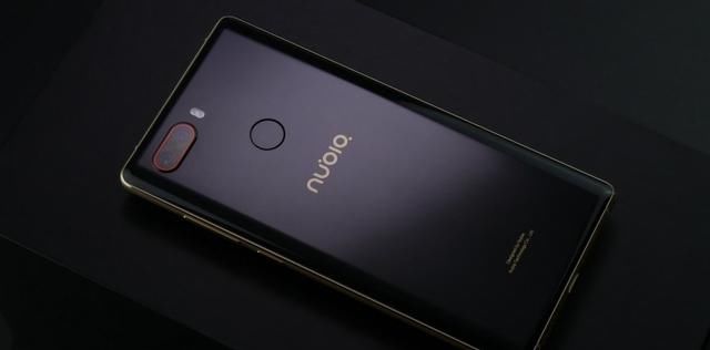 小米MIX2直降300与努比亚Z17S同价，最美旗舰，你们看好哪个? 还有不到半个月就要过年了