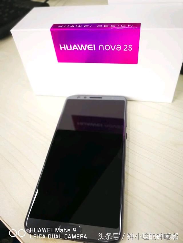 华为最美机型华为nova 2s，性价比超高，值得女孩子入手 华为Nova2s对比前两代提升的不是一点