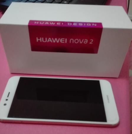 哈哈，新手机到手，华为 nova 2 之前一直用着华为的P8青春版_「易坊」